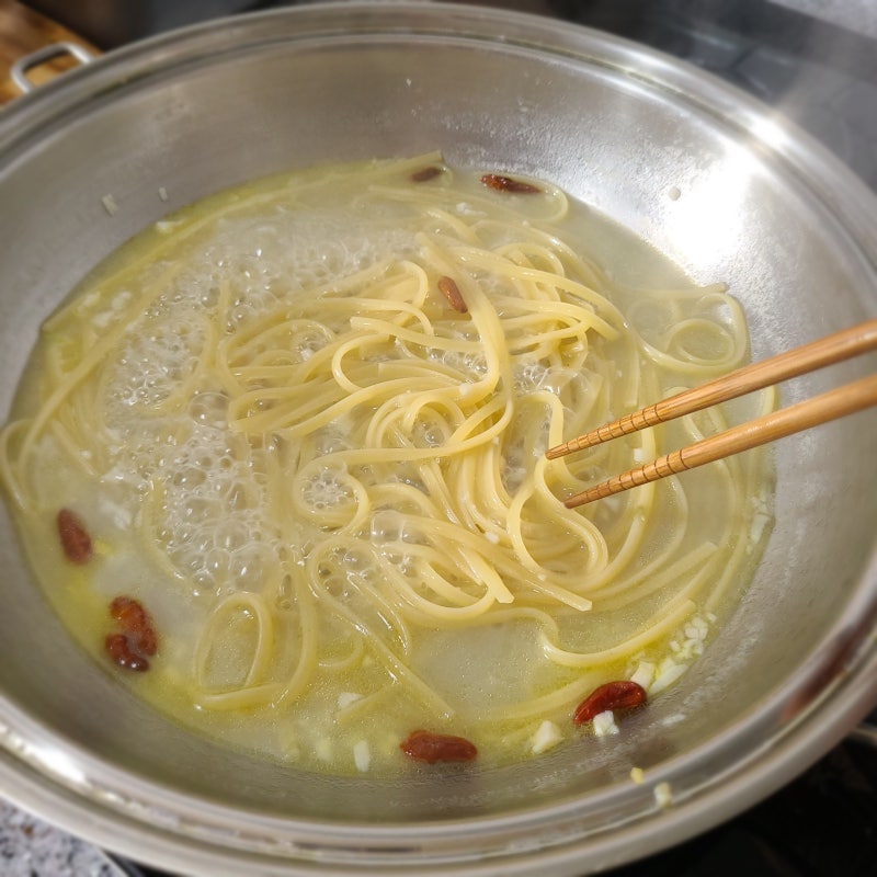 류수영 알리오 올리오 파스타 만들기 어남선생 원팬 12분 완성 간단한 맛보장 레시피ft편스토랑 네이버 블로그