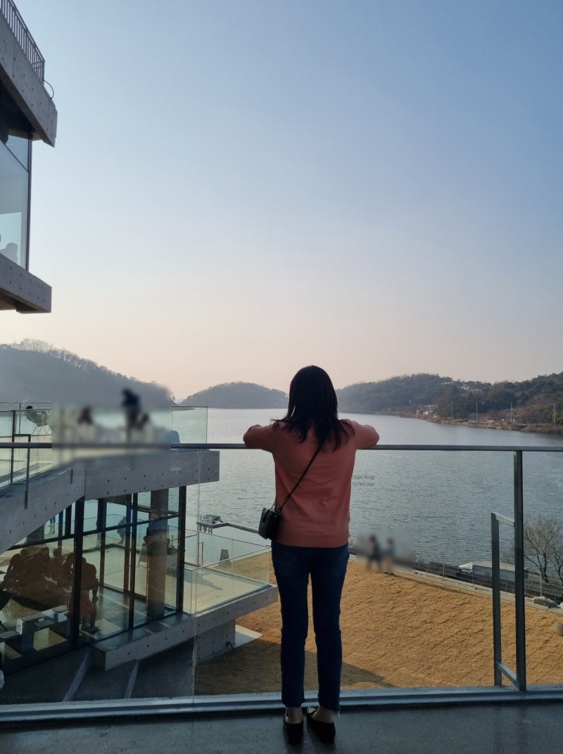 전주익산 근교 카페 김제 금구 저수지뷰 대형카페 대율담 네이버 블로그