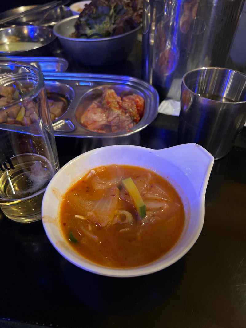 신논현역 난장캠프 도심 속 캠핑느낌 강남역 고기집 난장캠프에서 캠핑 느낌 제대로~ 신논현 삼겹살 맛집 네이버 블로그