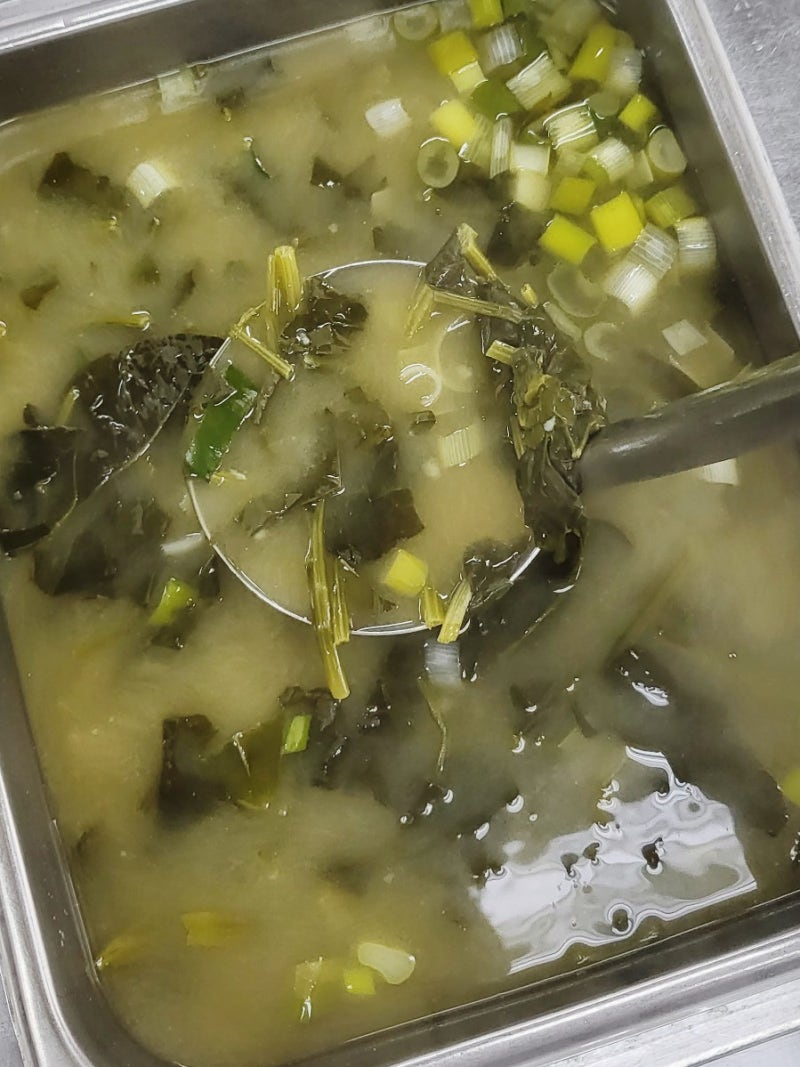 100인급식오늘메뉴등갈비김치찜새송이메추리알조림망고샐러드시금치국 네이버 블로그