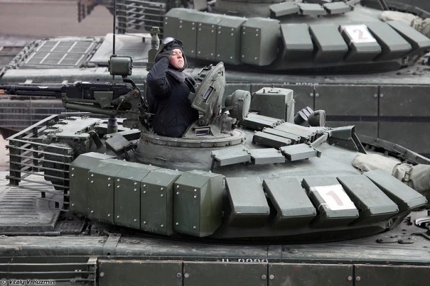 [기갑] 러시아 T-72B3 2016년형(with 4S24 Soft Case Relikt) : 네이버 블로그