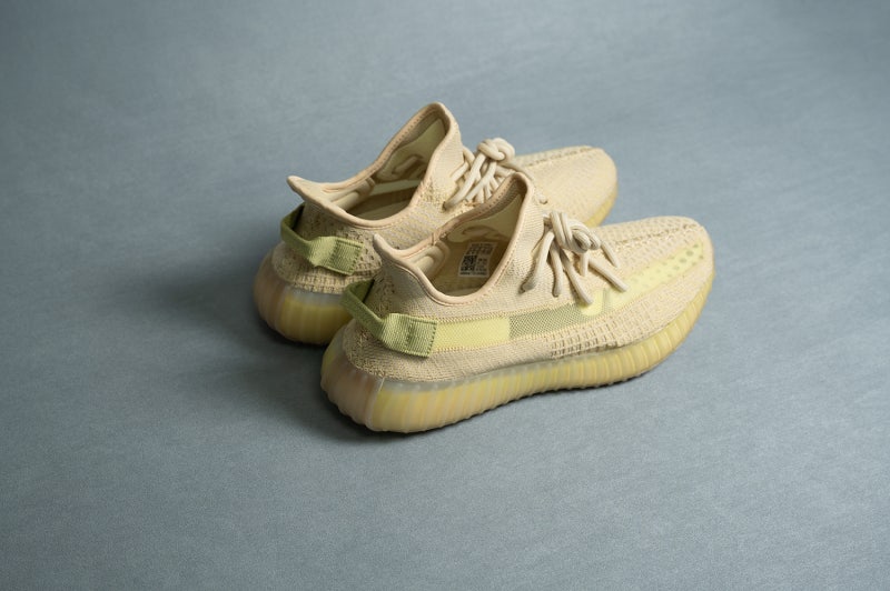 이지부스트 350 V2 플랙스 Yeezy Boost Flax, 실물 디자인 및 색상 비교 : 네이버 블로그