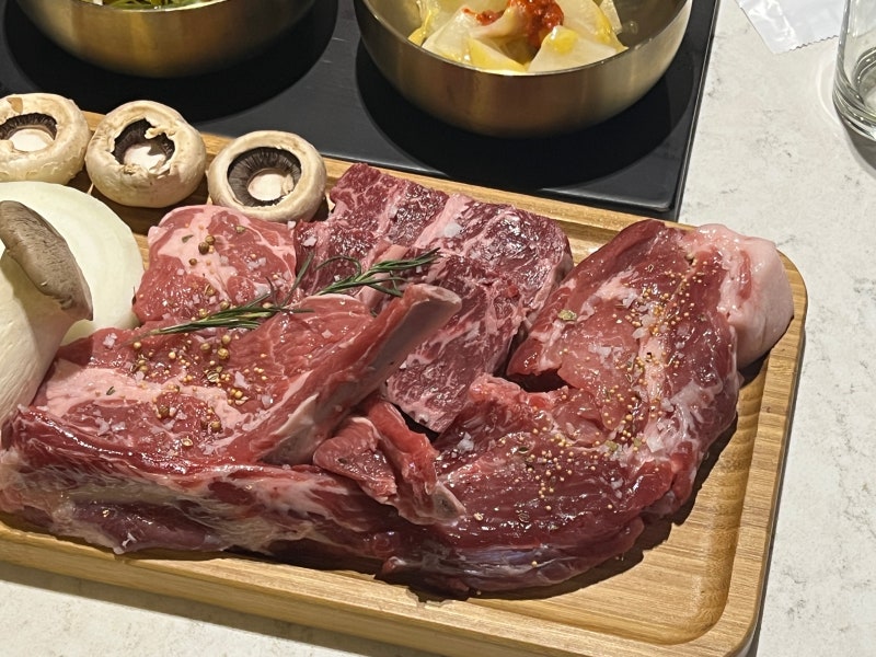 강남역 회식 장소로 딱인 육가온 강남역본점 살살녹는 삼겹살 맛집 네이버 블로그