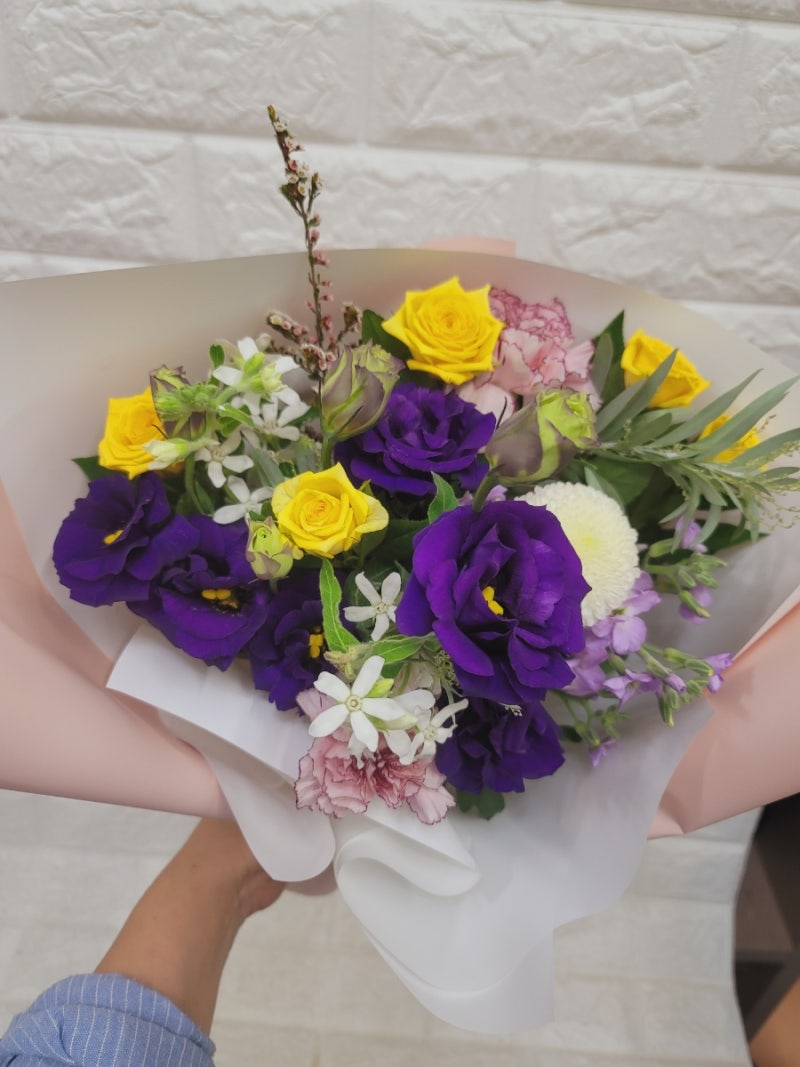 비오는날은 더욱화사하게 산뜻하게 성수동꽃집 꽃향기플라워스타일로 네이버 블로그