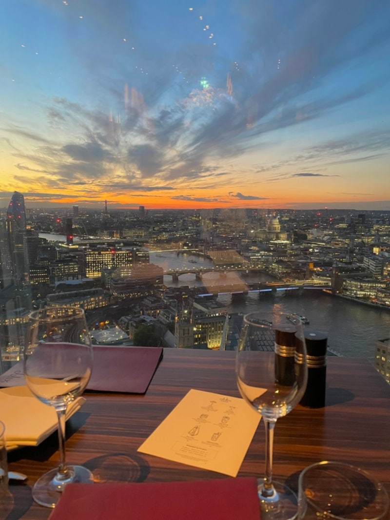 [신혼여행] 영국 런던 핫플 뷰 맛집 - 더 샤드 32층 오블릭스(Oblix at The Shard) 예약방법 / 메뉴 / 후기 ...