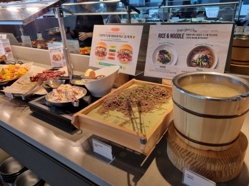 제주 빕스 프리미어 뷔페 후기 와인 맥주 무제한 연어 디저트 맛있어요 활주로 뷰 맛집 네이버 블로그