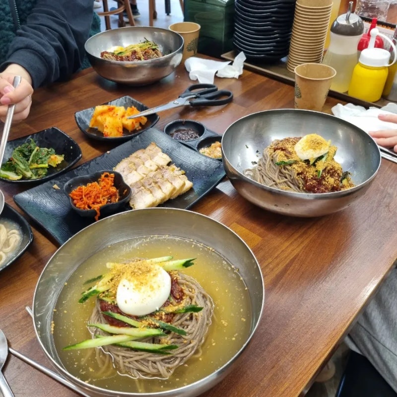 원주 맛집 막국수 옹심이 줄서먹는 맛집 관설동 신촌막국수야외테라스 애견동반 가능 네이버 블로그