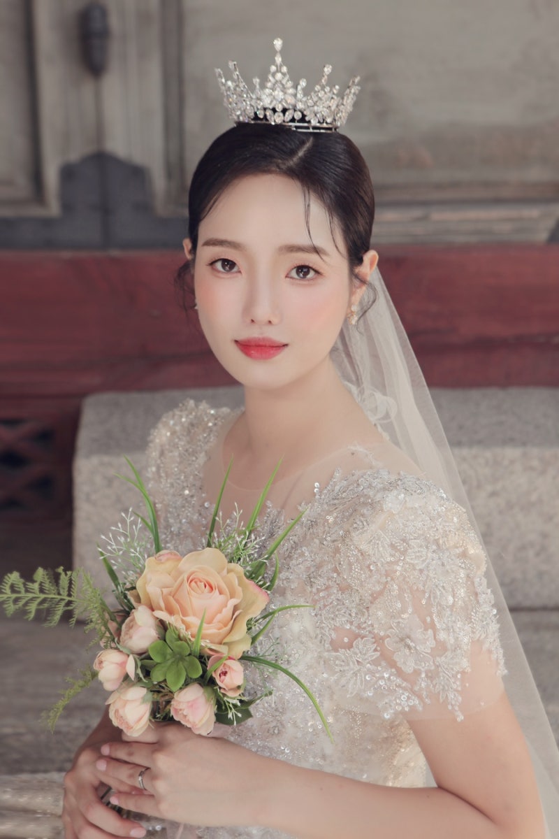 결혼준비 예비신부 워킹신부 예신예랑 웨딩헤어메이크업 살롱가미 청담 헤어메이크업샵 청담메이크업 웨딩메이크업 본식메이크업 하객