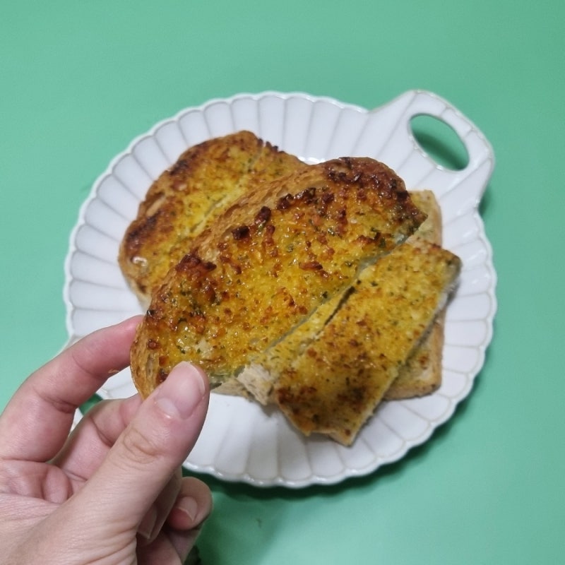 마늘빵만들기 에어프라이어 식빵 마늘빵 소스 간단한 간식 토스트 요리 네이버 블로그