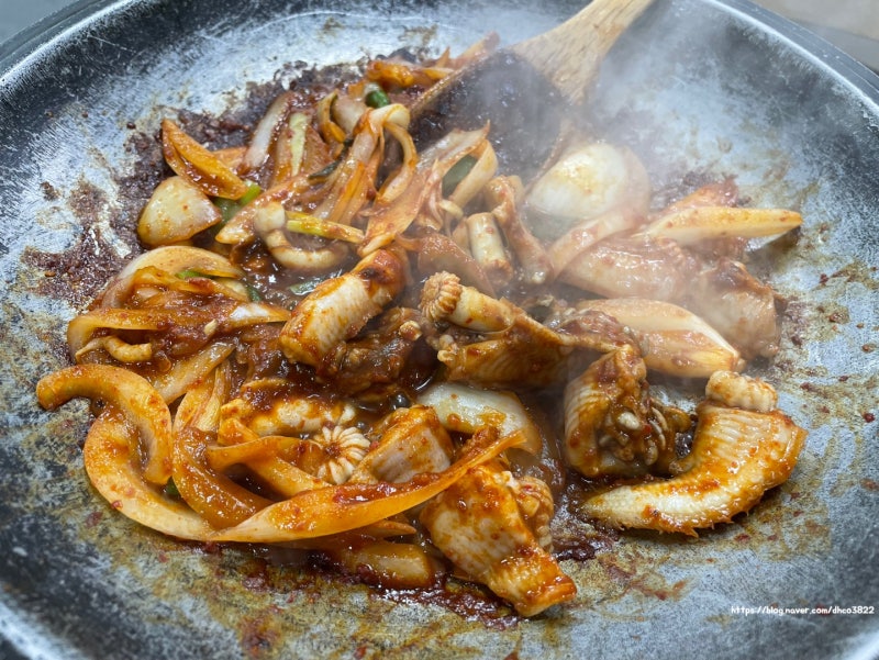 부산여행 내돈내산 맛집 추천 솔직후기 꼼장어 돼지국밥 밀면 회 네이버 블로그