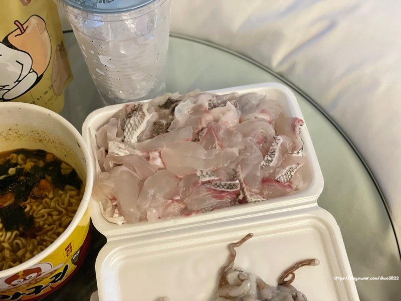 부산여행 내돈내산 맛집 추천 솔직후기 꼼장어 돼지국밥 밀면 회 네이버 블로그