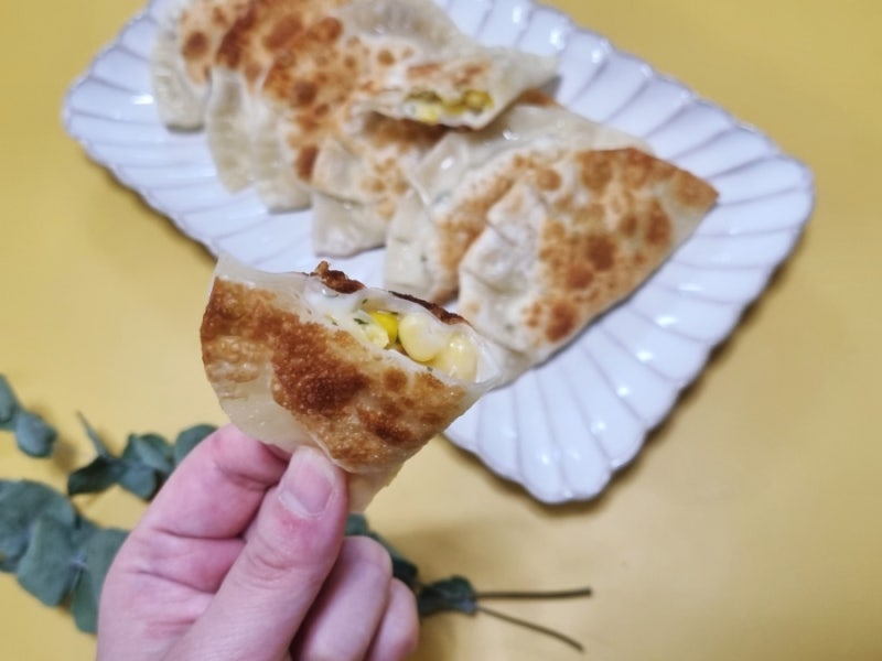 콘치즈 만두 만들기 캔옥수수 만두피 요리 맛있는 맥주안주 네이버 블로그