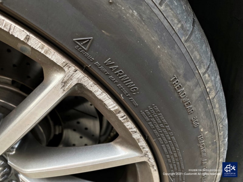 벤츠 Gt43 Amg 도어 휀더 판금도색 휠수리 후 블랙유광 휠도색 네이버 블로그