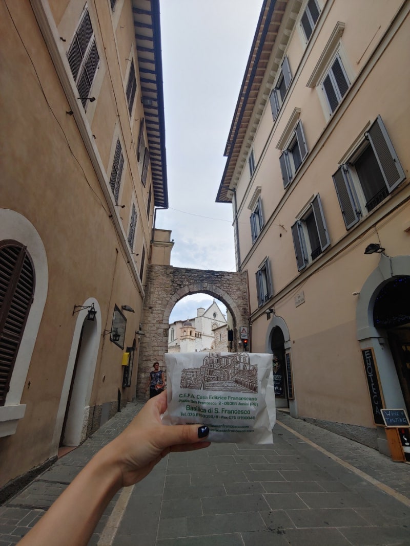 Italy 5일차 이탈리아 소도시 여행 아시시 오르비에토 치비타 성지순례지 산 프란체스코 성당 슬로시티
