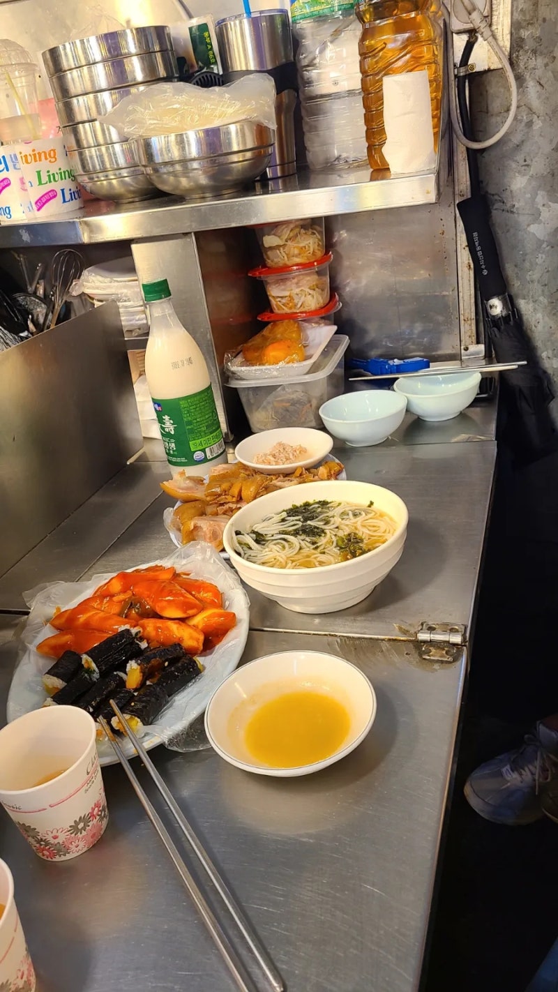 종로 광장시장 먹거리 경태네 떡볶이 김밥 족발 잔치국수 먹기 네이버 블로그