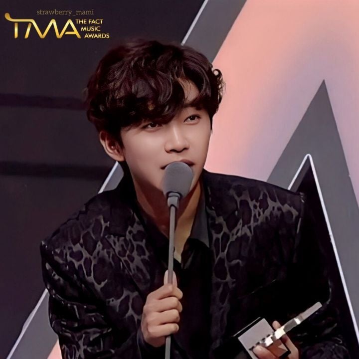 임영웅 2022 TMA 최애상 수상 빛나는 히어로 💙 : 네이버 블로그