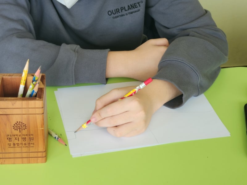 미술심리치료 그림 검사 3: 동적 가족화(KFD -kinetic family drawing) : 네이버 블로그