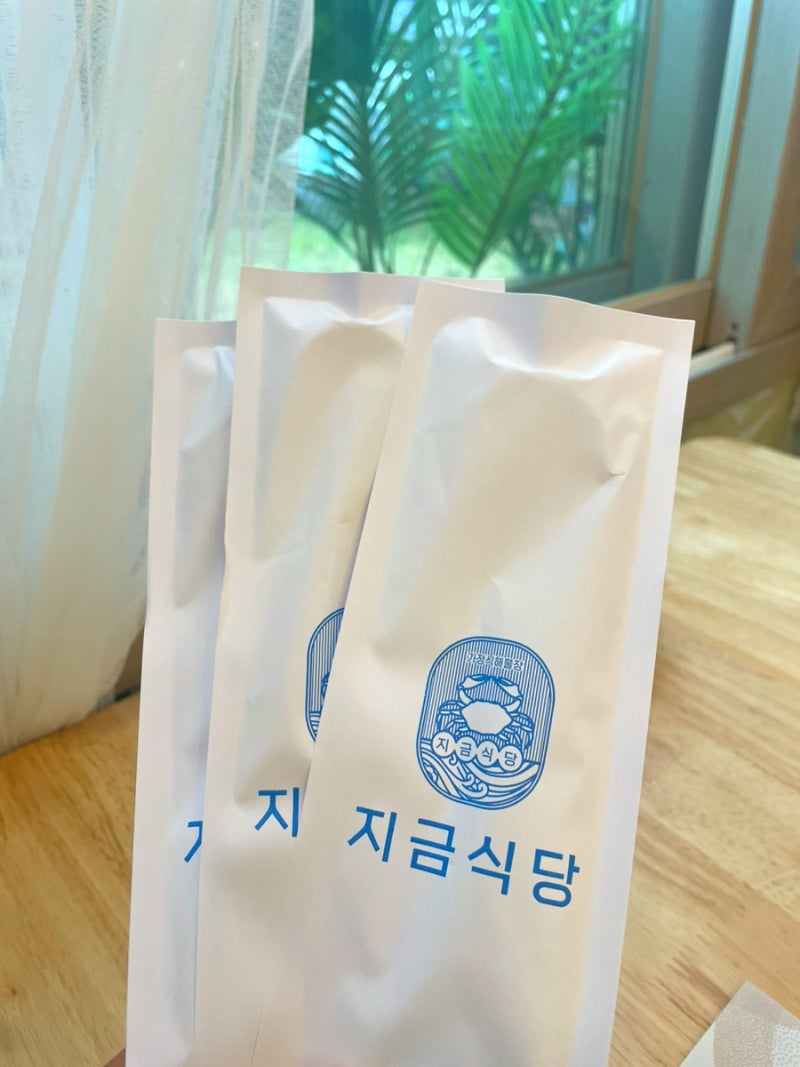 을왕리맛집지금식당감성적 인테리어에 귀한재료로 맛까지 다잡은곳 시그니처메뉴 가정식 모듬해물장과 싱가폴식 칠리크랩가장