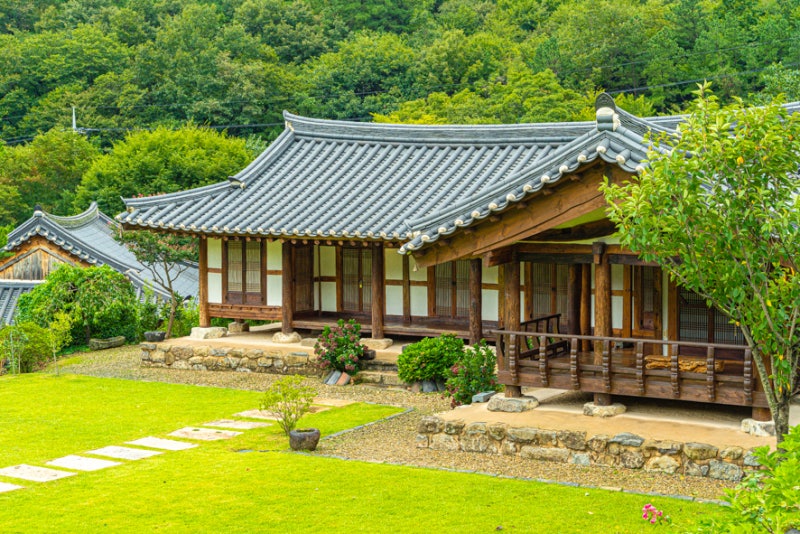 완주 가볼만한곳 오성한옥마을 소양고택 아원 오스갤러리 산속등대 방탄소년단 화보 촬영지 네이버 블로그