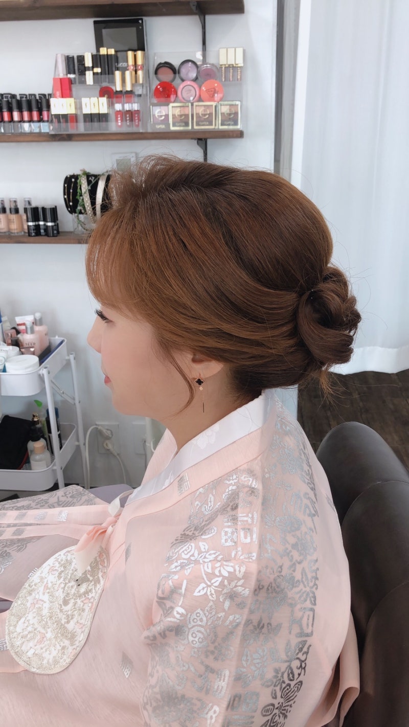 젊은혼주헤어메이업 젊어보이는올림머리 어려보이는업스타일 안양헤어메이크업 평촌메이크업전문샵 네이버 블로그
