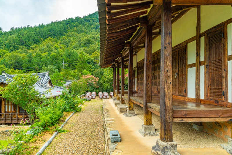 완주 가볼만한곳 오성한옥마을 소양고택 아원 오스갤러리 산속등대 방탄소년단 화보 촬영지 네이버 블로그