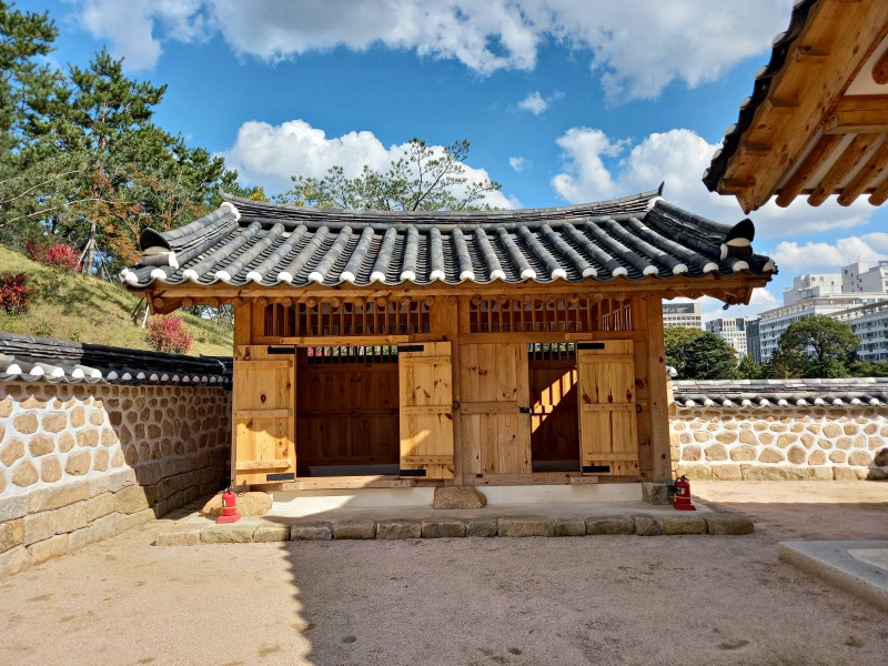 사직단(社稷壇)과 복원한 전사청(典祀廳) 권역 : 네이버 블로그