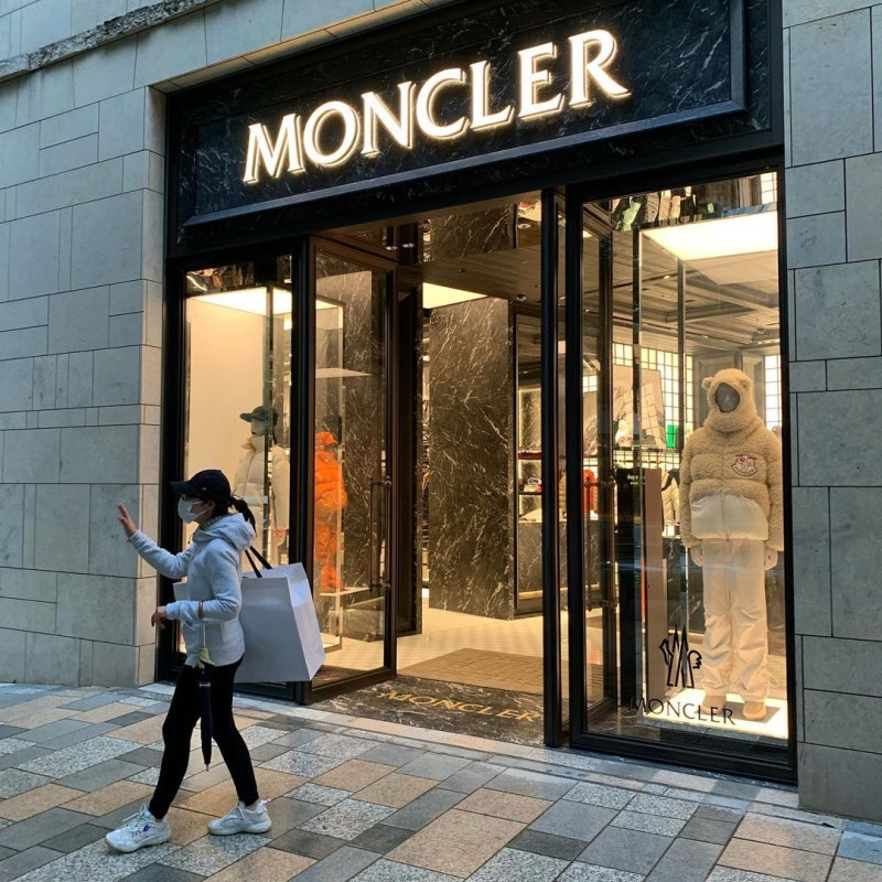 몽클레어 Vs 노스페이스 여성패딩 코디 여자 숏 롱패딩 Ootd 추천│몽클레르 네이버 블로그