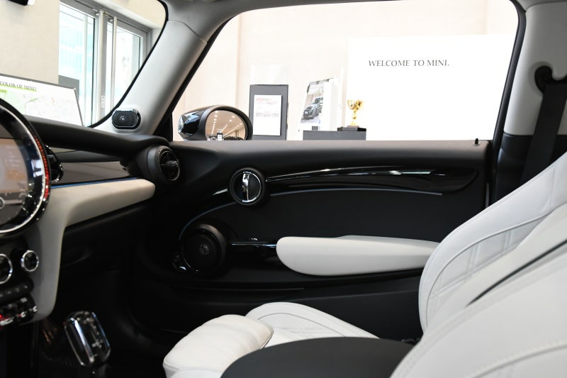 2023 미니쿠퍼 3도어 s 페퍼화이트 컬러 살펴보기 #새틀라이트 그레이 시트 : 네이버 블로그