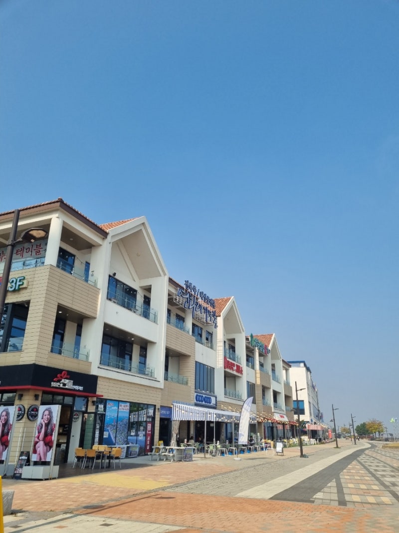 서해사람의 영종도 당일치기 🏝 바다앞꼬막집 성수미술관 영종도점 오션뷰카페 카페온화 네이버 블로그