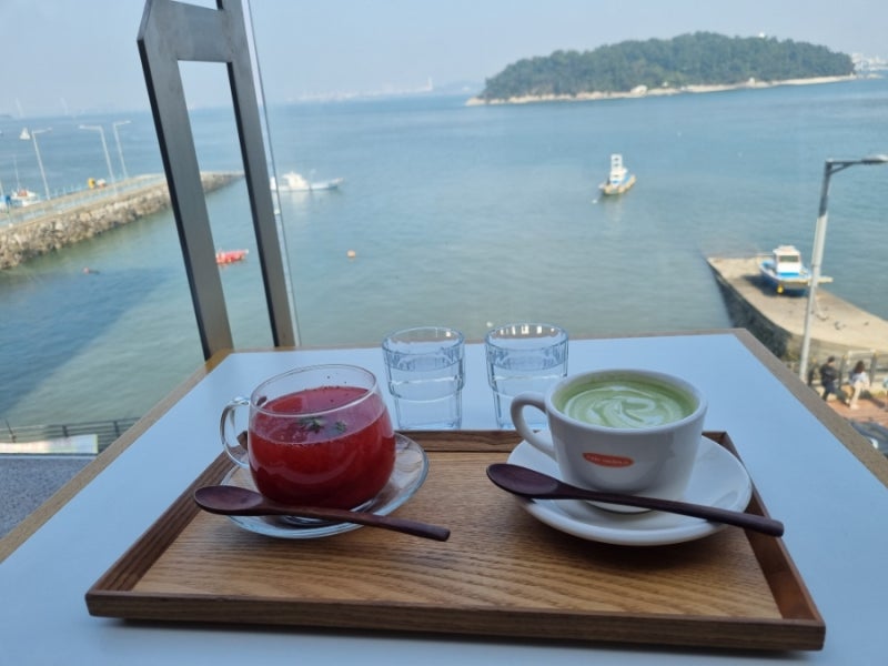 서해사람의 영종도 당일치기 🏝 바다앞꼬막집 성수미술관 영종도점 오션뷰카페 카페온화 네이버 블로그