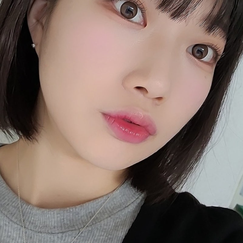 여쿨라 퍼컬에 과몰입을 해보자 먼지나방x입큰 블러셔and립 퓌 블러셔and글로우립 롬앤 피오니가든and한올 아이라이너and한올마스카라