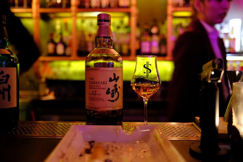 야마자키 12년(The Yamazaki - Aged 12 Years) in. bar still : 네이버 블로그