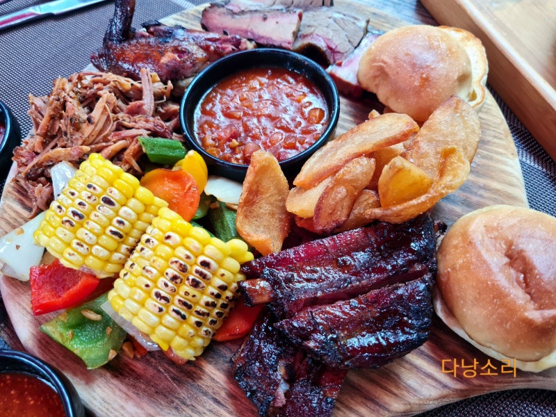다낭 스테이크 맛집 추천 품바스 스모크 하우스 어메리칸 바베큐(Poomba's Smokehouse American ...