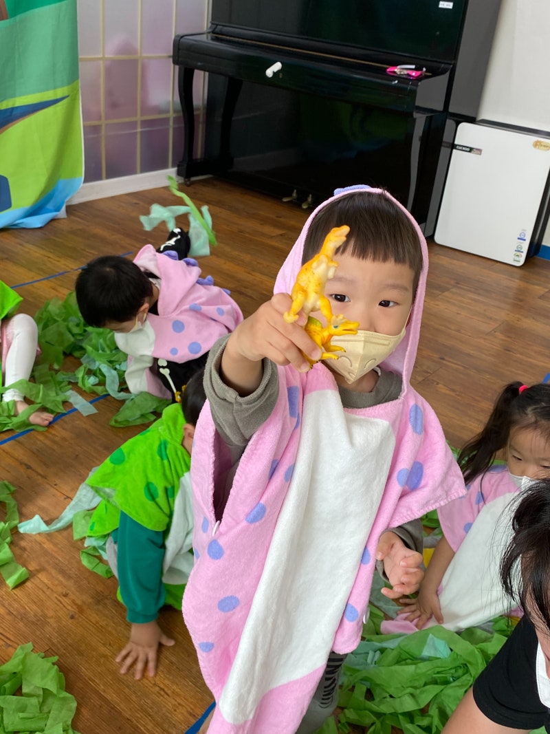 인천해뜨는어린이집 4살만2세 키즈발레 특강수업 색깔풍선을 잡아요 풍선터트리기게임 오감특강수업 네이버 블로그