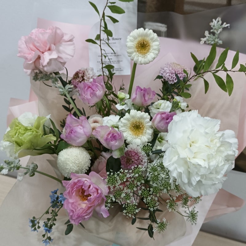 광화문꽃집 종로꽃집 세종문화회관꽃집 내추럴꽃다발 졸업전시꽃다발 24시꽃집 졸업연주졸업공연 종로꽃배송 포시즌