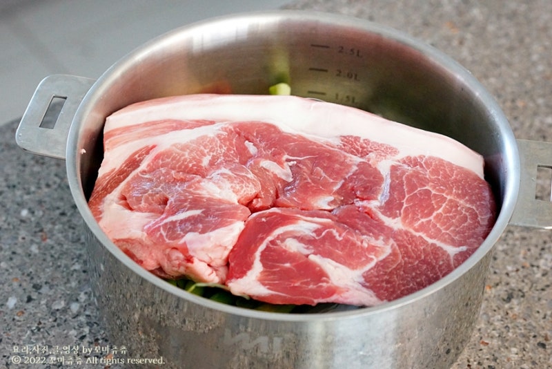 돼지고기 수육 맛있게 삶는법 맛보장 보쌈 삶는법 간단 앞다리살 돼지수육 삶는법 삶는시간 네이버 블로그