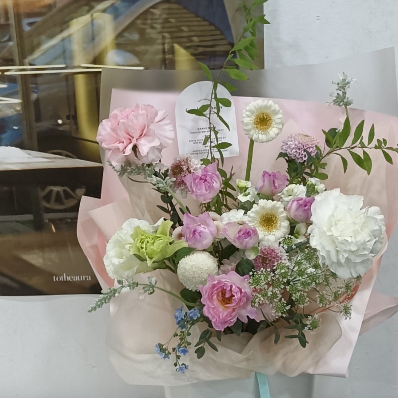 광화문꽃집 종로꽃집 세종문화회관꽃집 내추럴꽃다발 졸업전시꽃다발 24시꽃집 졸업연주졸업공연 종로꽃배송 포시즌