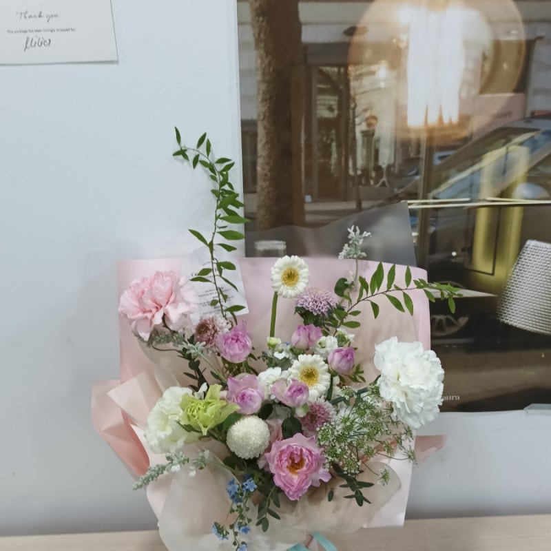 광화문꽃집 종로꽃집 세종문화회관꽃집 내추럴꽃다발 졸업전시꽃다발 24시꽃집 졸업연주졸업공연 종로꽃배송 포시즌