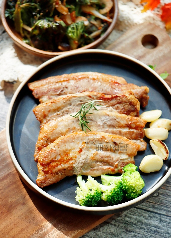 집에서 삼겹살 맛있게 굽는법 굽기 에어프라이어 삼겹살구이 시간 주말 요리 네이버 블로그