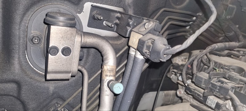 그랜드스타렉스 SCR, DPF 교환, 흡기 매니폴드 깨짐, 매연과대, EGR 밸브 교환, EGR 쿨러 고착 교환, 스로틀 ACV 교환, 산소 센서, PM 센서,요소수경고등 ...