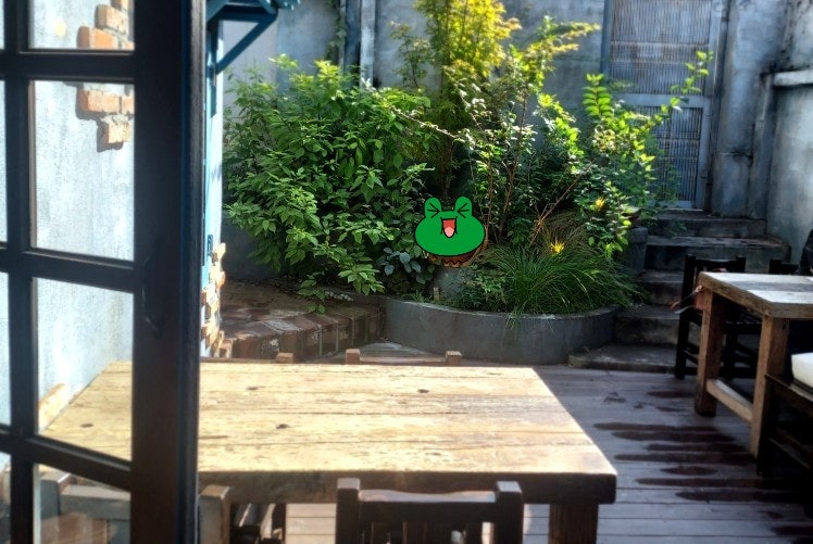 용산 도토리카페 용리단길 삼각지 카페 핫플 용산 핫플레이스 도토리 주차 도토리빵 그릭요거트 브런치 베이커리 카페 용산가볼만한곳