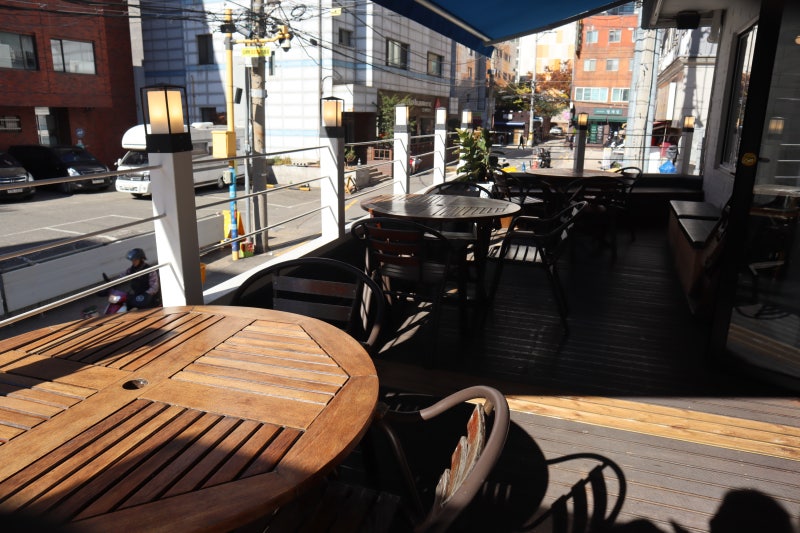 넘버28 당산동 카페 영등포시장 맛집 테라스에서 힐링해 보세요. : 네이버 블로그