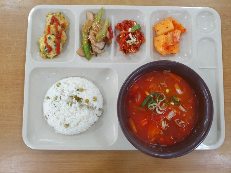 단체급식메뉴 육개장 동그랑땡전 새송이샐러리볶음 오징어젓갈무침 석박지 네이버 블로그