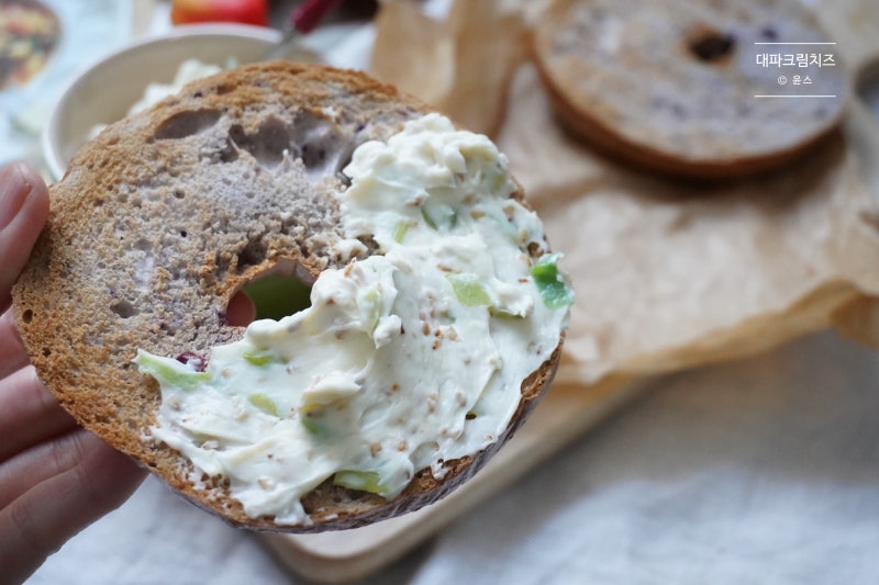 대파크림치즈 베이글 샌드위치 블루베리 베이글 맛있게 먹는법 크림치즈 요리 네이버 블로그