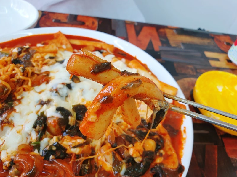 수원 맛집 미역 떡볶이 먹어봤니 마미떡 수원매교점 시그니처 미역떡볶이 냠냠 네이버 블로그