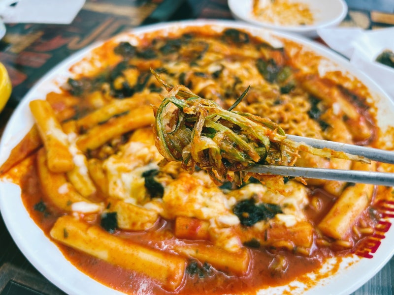 수원 맛집 미역 떡볶이 먹어봤니 마미떡 수원매교점 시그니처 미역떡볶이 냠냠 네이버 블로그