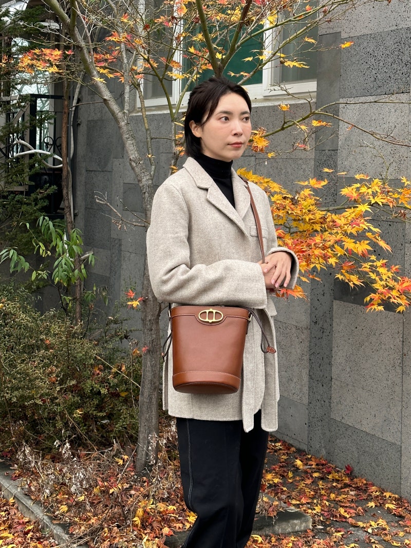 여성 가방 추천하는 아떼 바네사브루노 숄더백 버킷백 예뻐요 네이버 블로그