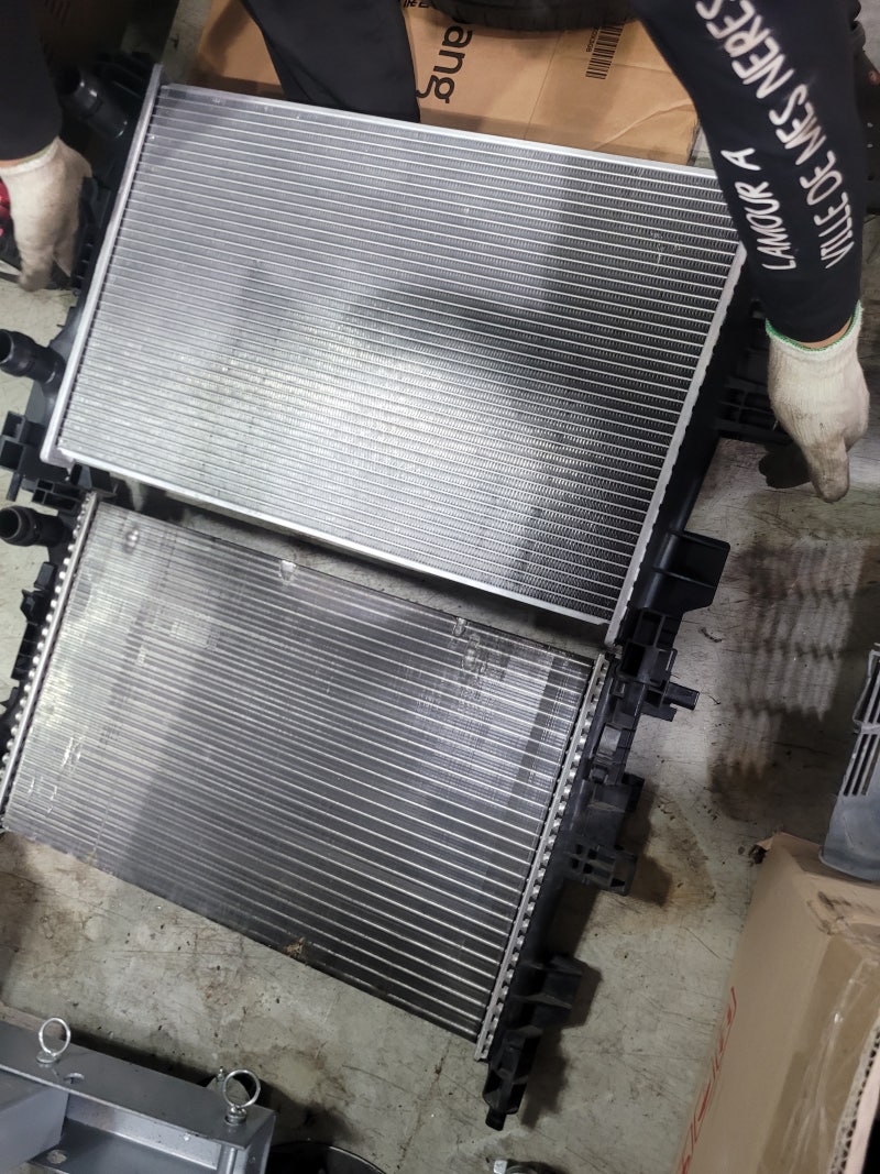 Jeep 레니게이드 냉각수부동액 누수 발생 점검 결과 라디에이터 균열로 인한 차량 수리 광진구 수입차지프 정비 네이버 블로그