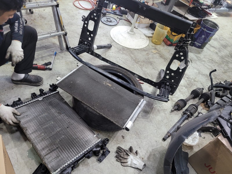 Jeep 레니게이드 냉각수부동액 누수 발생 점검 결과 라디에이터 균열로 인한 차량 수리 광진구 수입차지프 정비 네이버 블로그