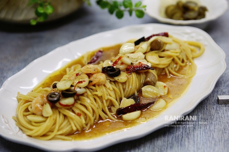 알리오올리오 새우 오일스파게티 만드는법 마늘파스타 만들기 : 네이버 블로그